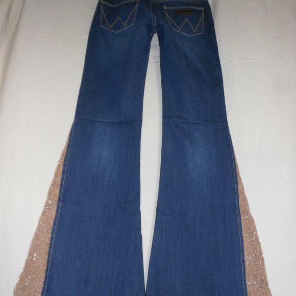 Wrangler | Jeans | Wrangler Denim Western Bell Bottom Flare Jeans Nwt ...